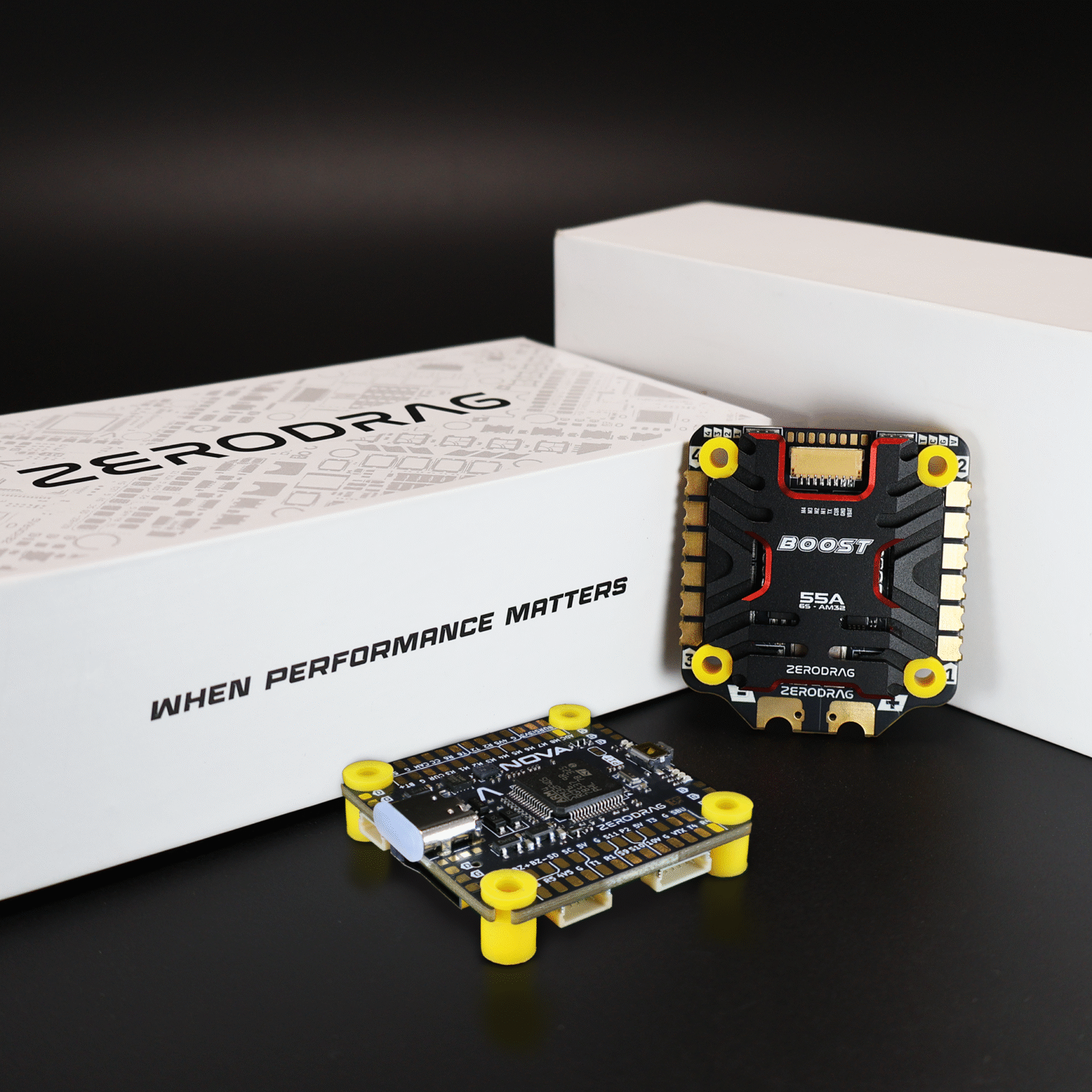 Zerodrag Nova Boost Stack F4 FC + 55A 4-in-1 AM32 ESC